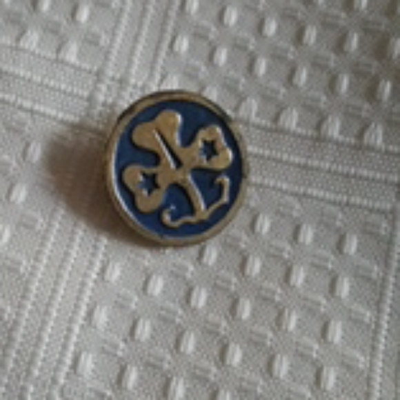 Girl Scouts | Jewelry | Vintage Girl Scout Pin | Poshmark